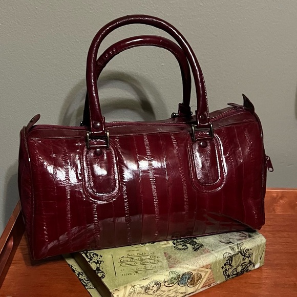 Unbranded | Bags | Vintage Genuine Eel Skin Red Leather Barrelduffle ...